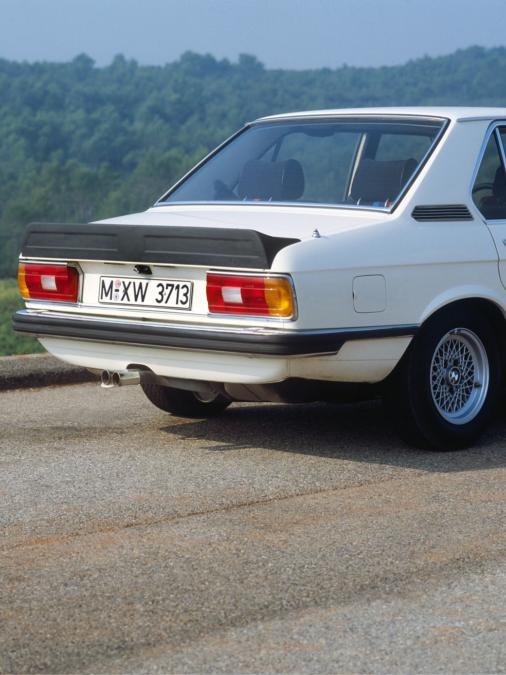 BMW E12 M535i: The first series model from BMW M